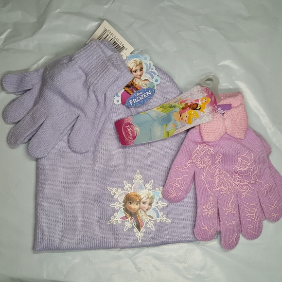 Disney | Accessories | Disney Girls Frozen Elsa Anna Beanie Hat Glove ...